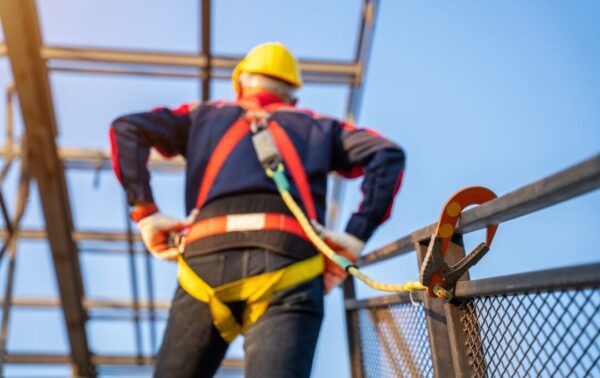 ANSI Z359 - Personal Fall Arrest Systems - Safety Vibe Inc.
